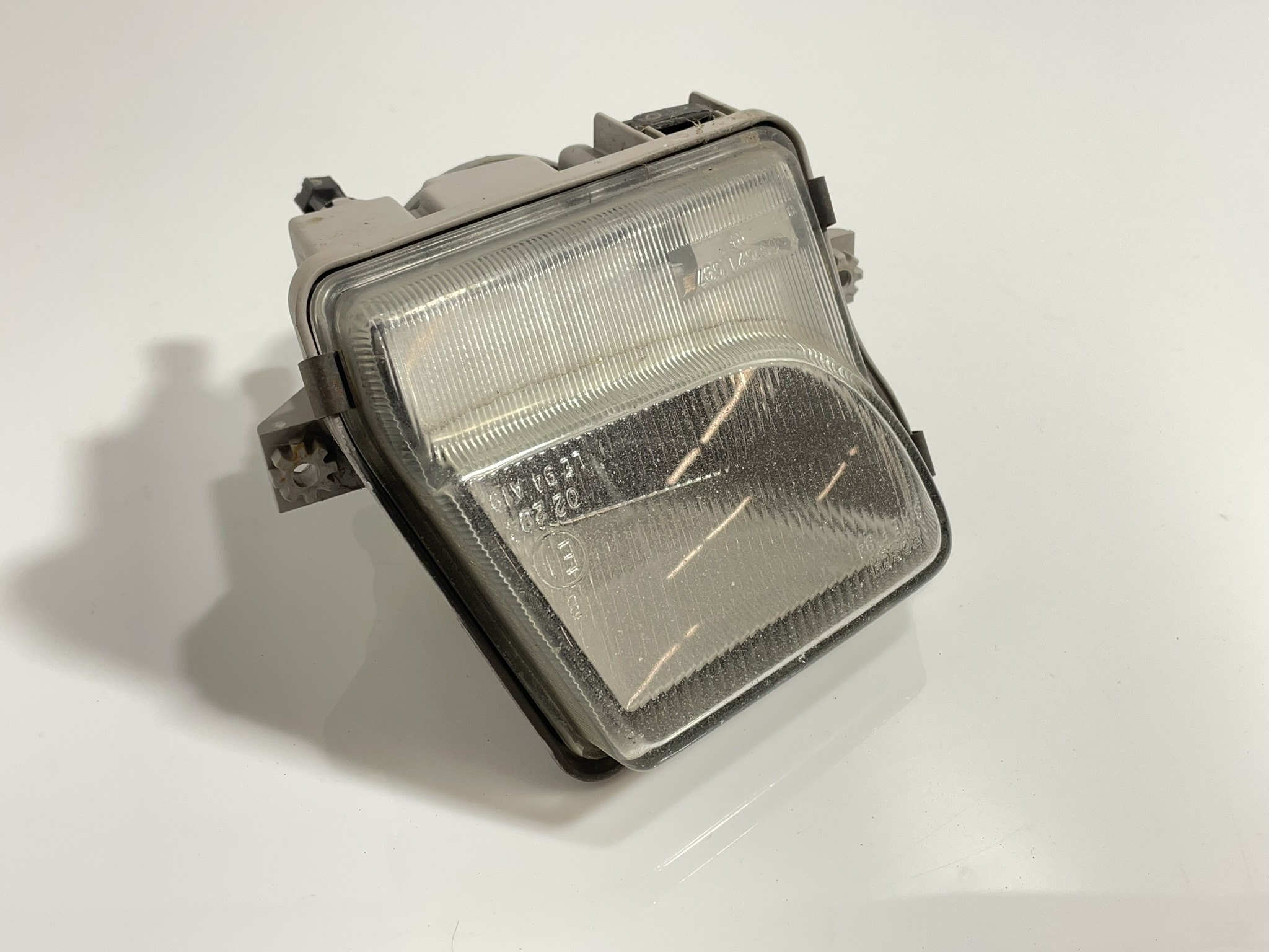 1298201256 - Fog light front right | 531