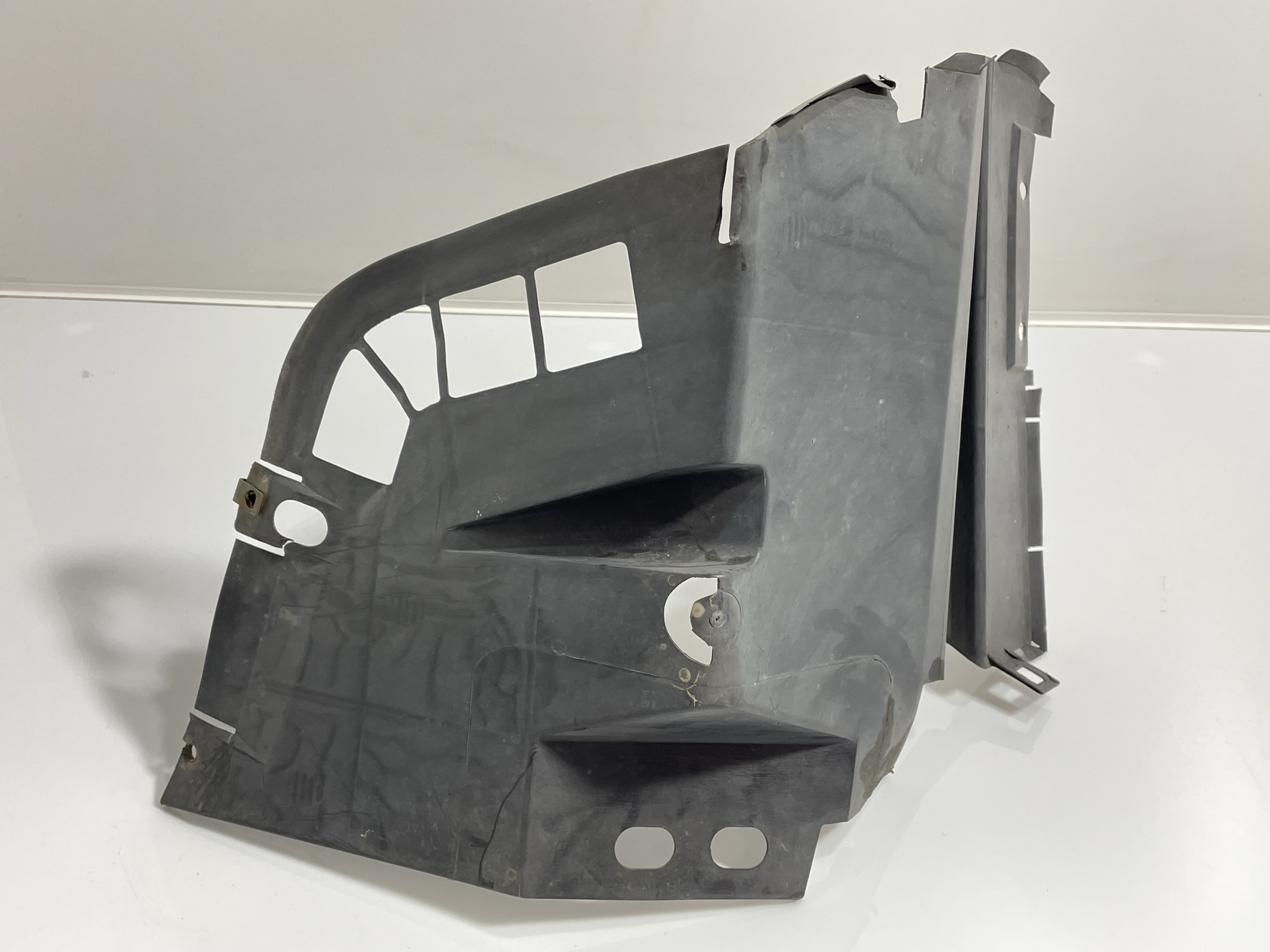 1298841135 - Front fender front part mud guard left side | 546