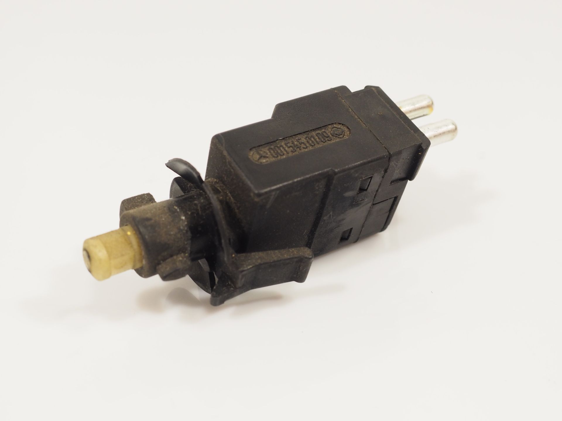0015450109 - Brake pedal stop light lamp switch | 852
