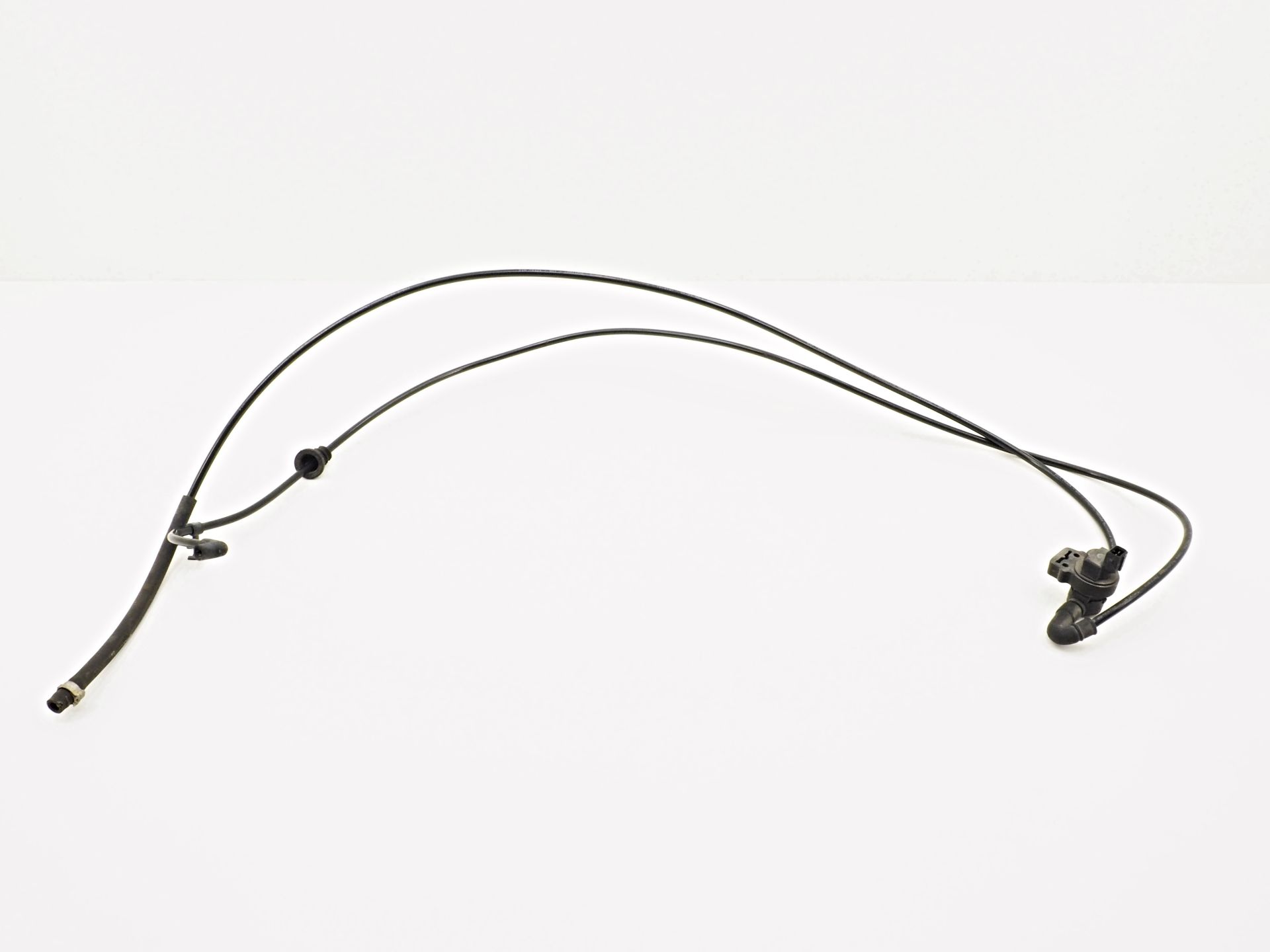 004701593 - Vacuum pump valve | 2183