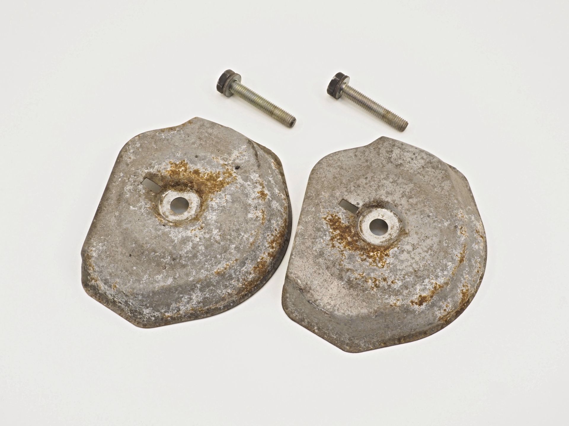 1292410134 - Engine mount plates | 3265