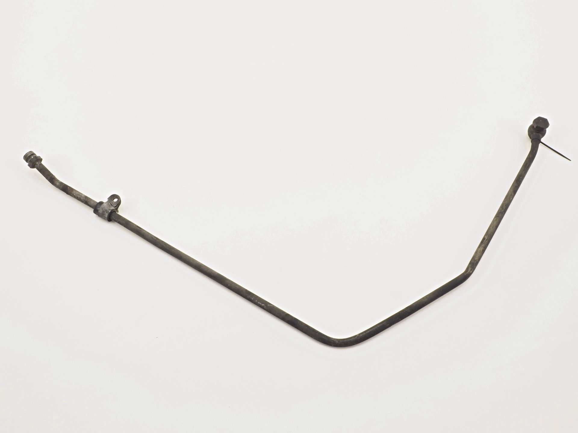 1292700196 - Gearbox oil line to radiator | 3302