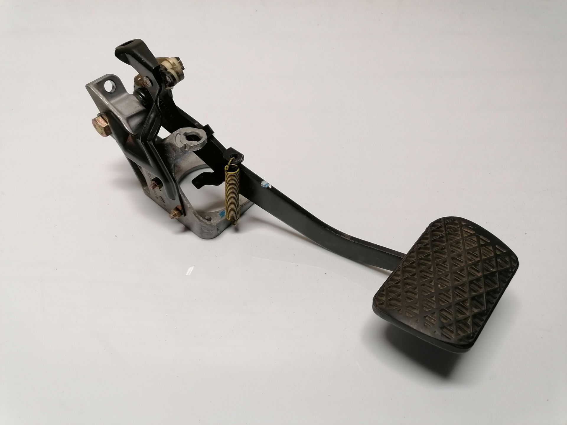 1292900419 - Brake pedal assembly | 151