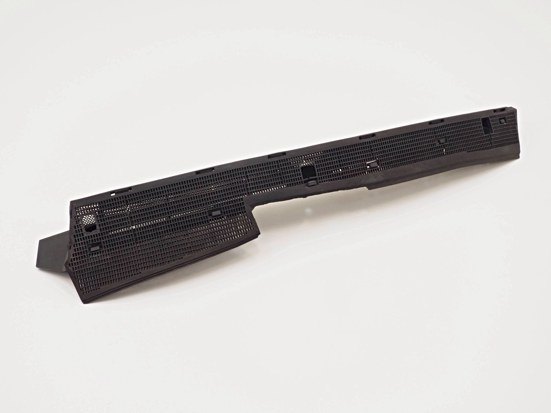 1296700108 - Windshield vent cover left lower | 3146