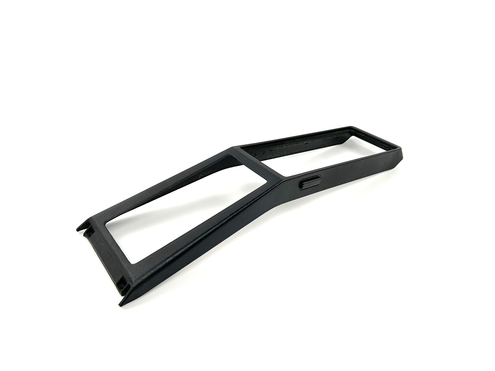 1296800539 - Center console trim | 3746