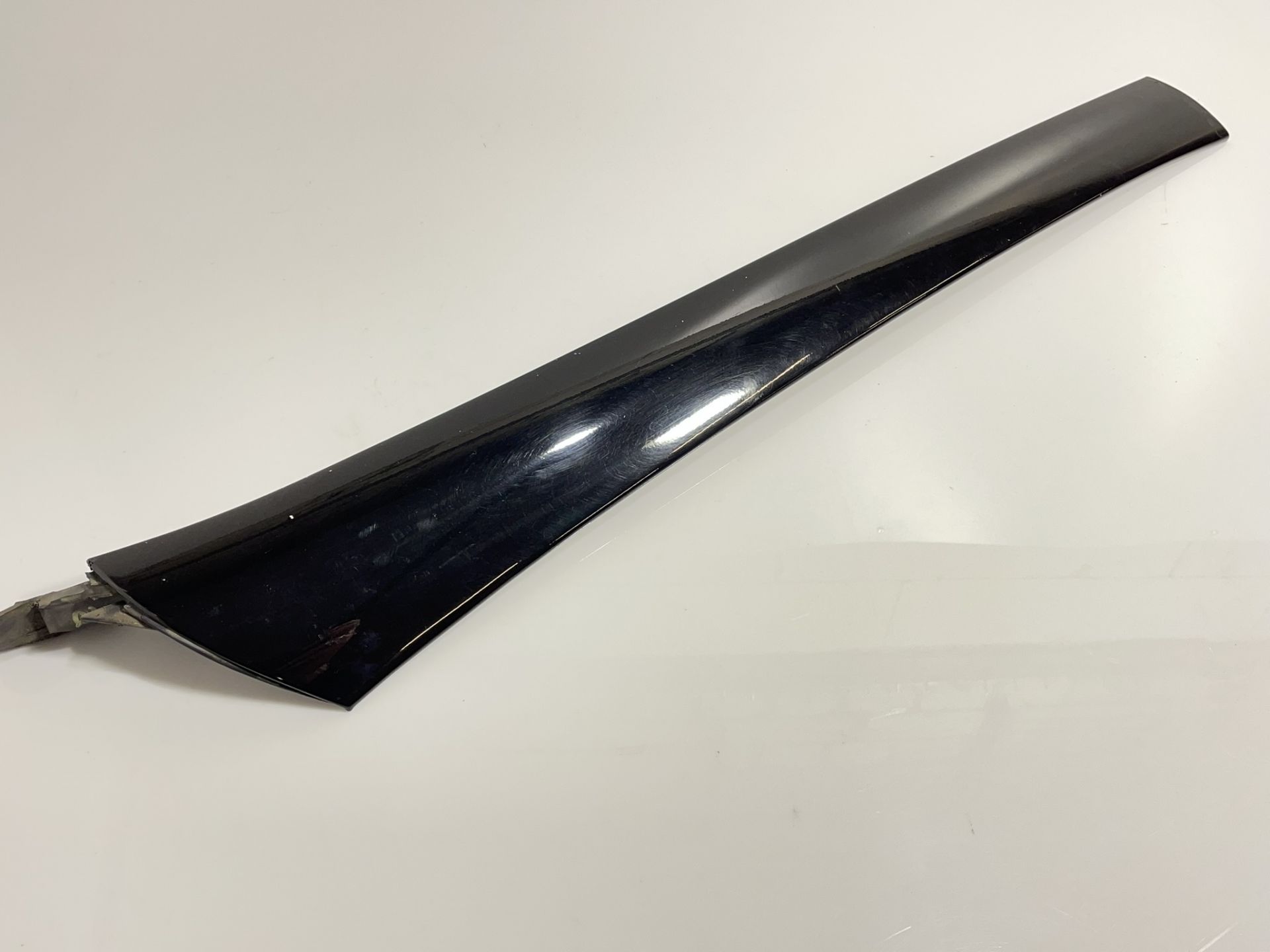 1296900187 - Pillar trim left side | 534