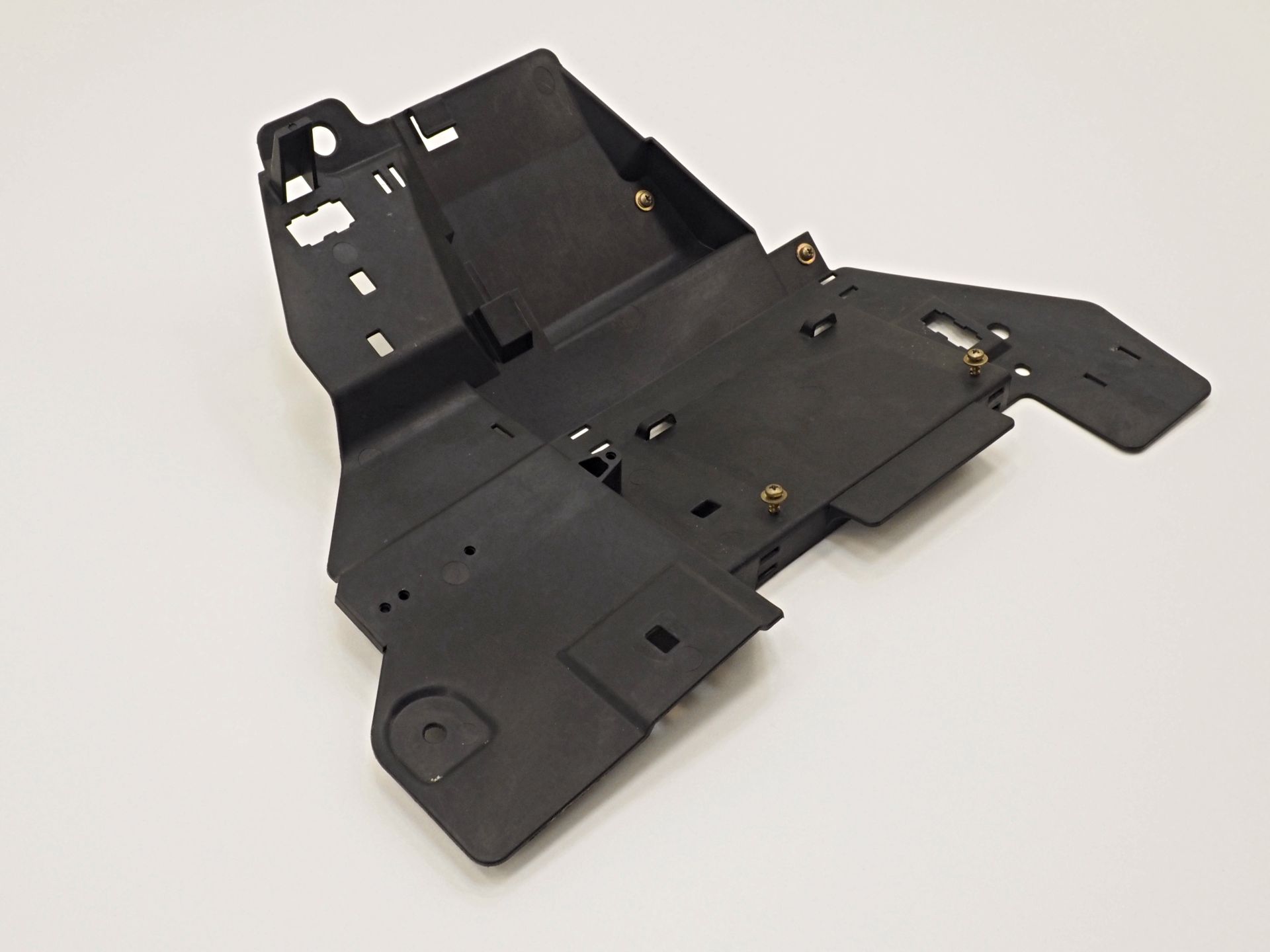 1298210911 - Passenger front floor mounting plate | 3322
