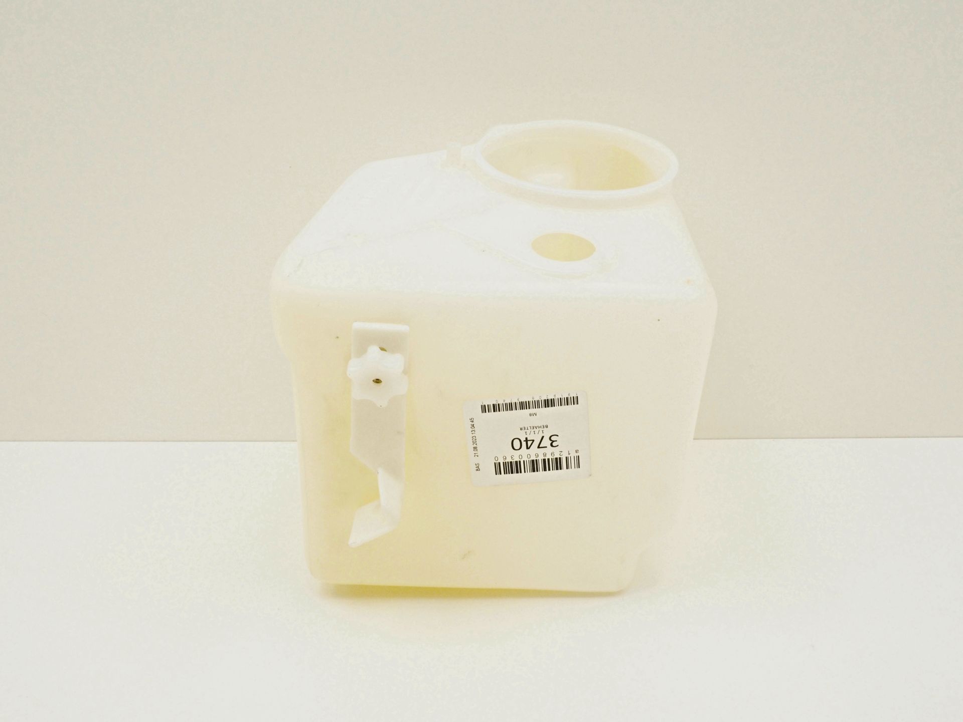 1298600360 - Windscreen washer bottle reservoir | 1840