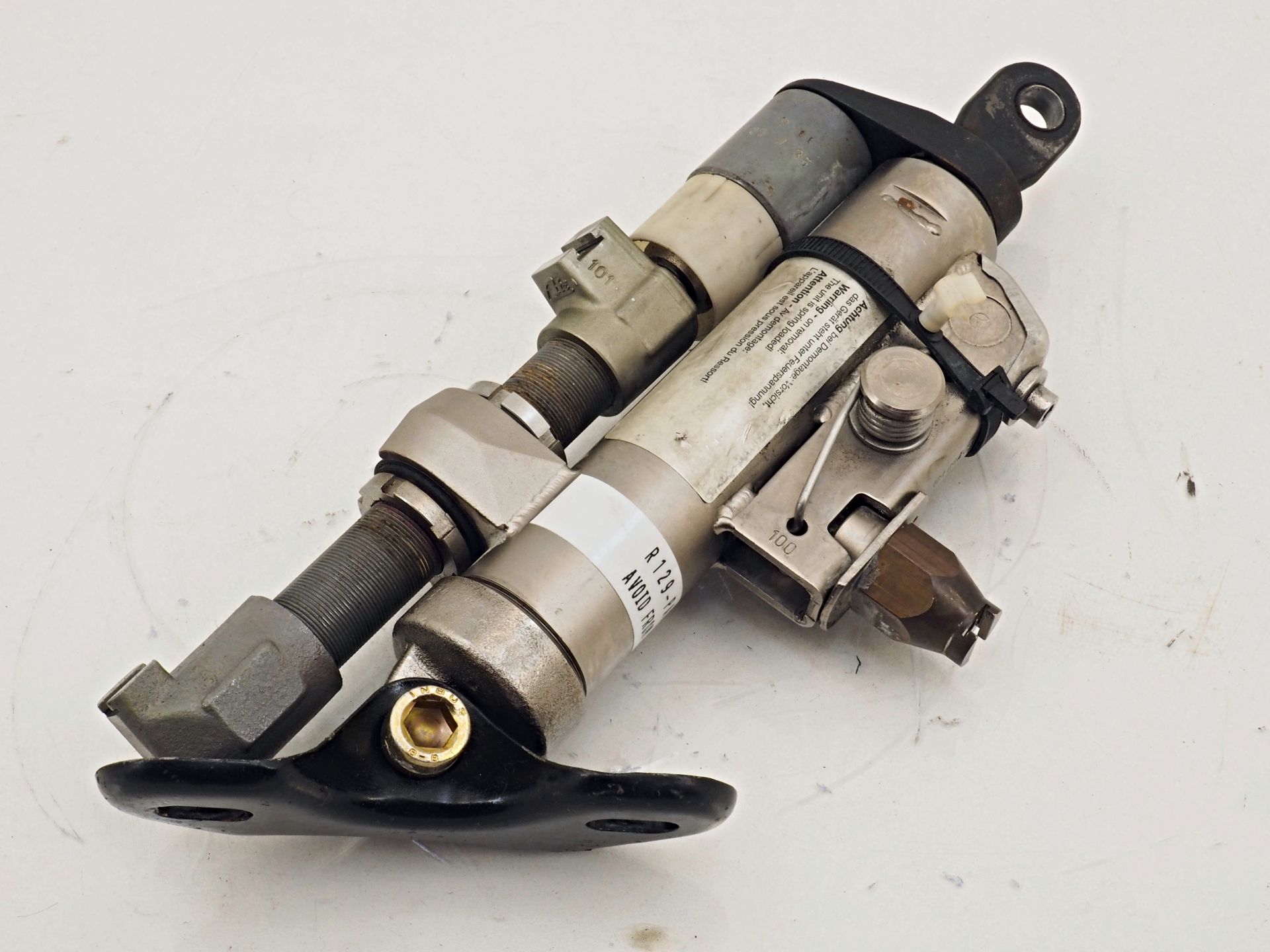 1298600435 - Roll bar hydraulic cylinder right side | 2250