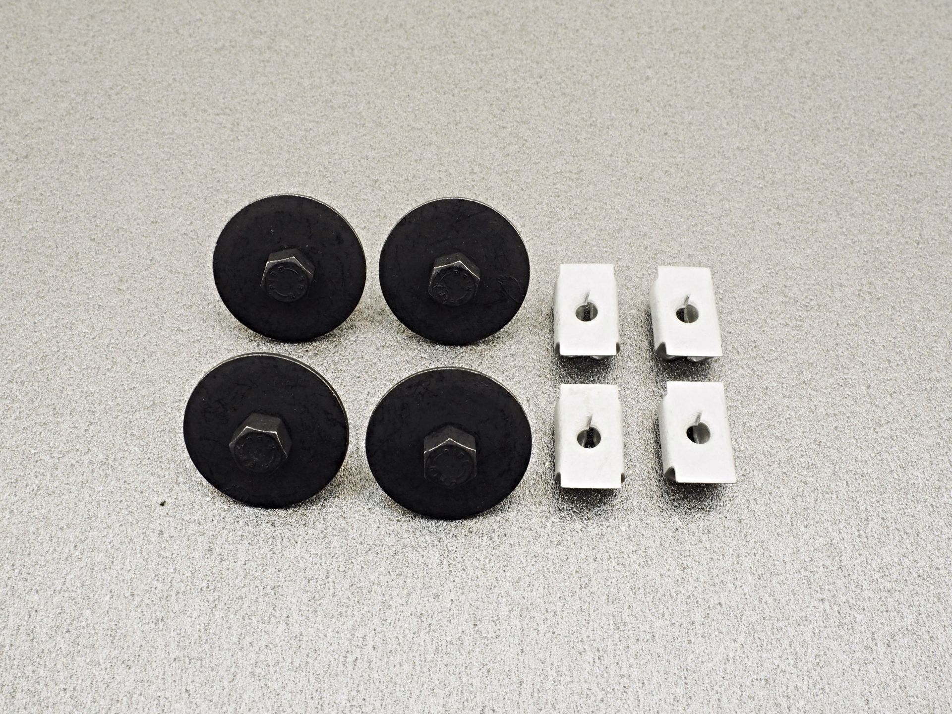 2019900536 - Engine compartment shield bolts and clip nuts | 3668