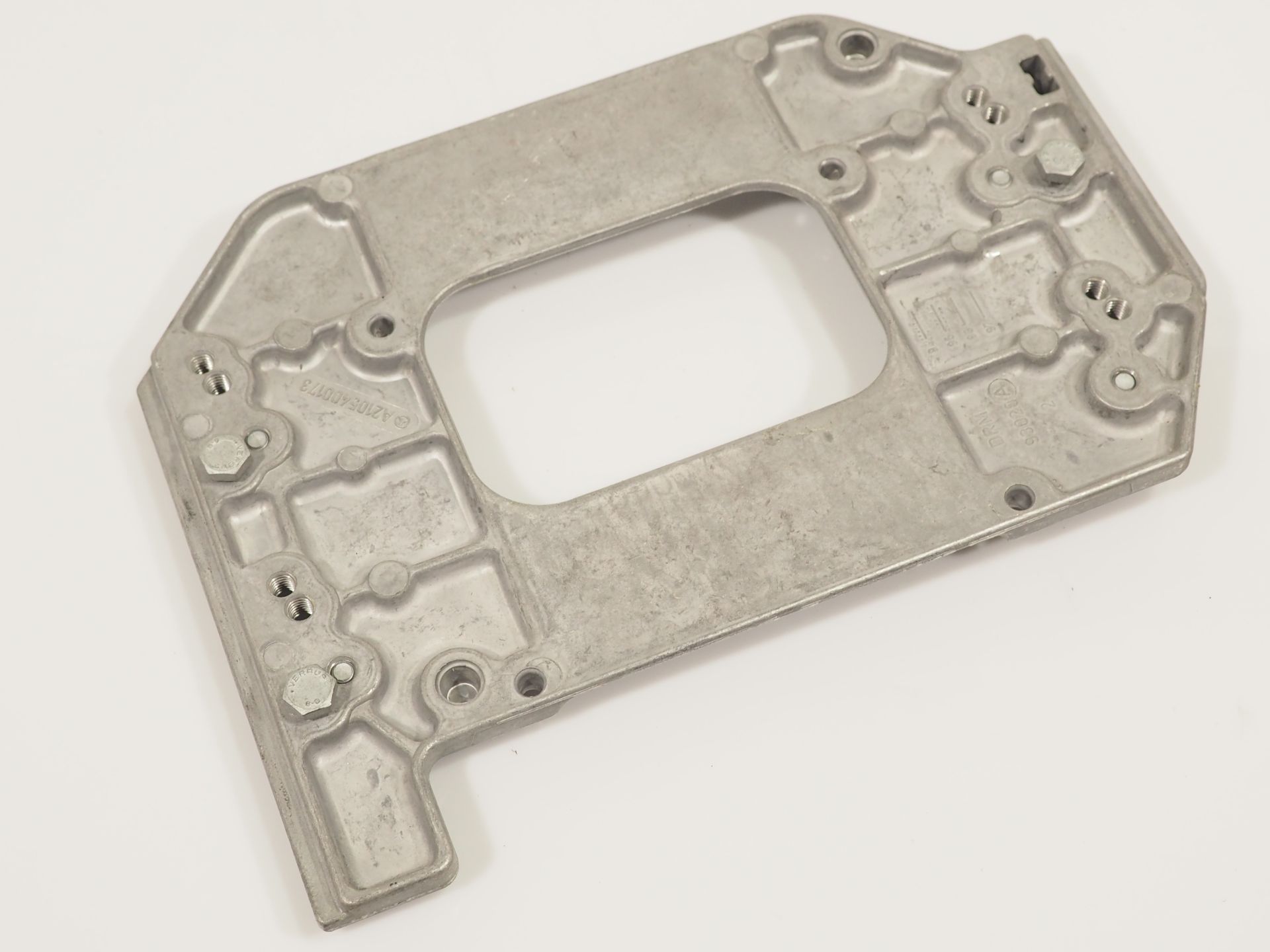 2105400173 - Bracket for ECU and ASR control units | 806