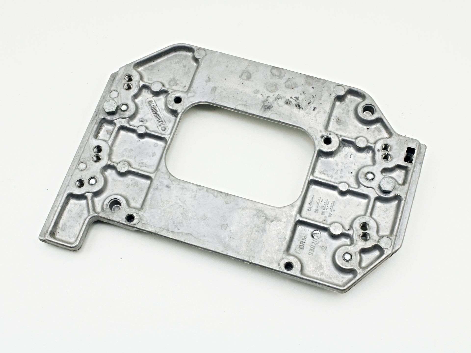 2105400173 - Bracket for ECU and ASR control units | 1235