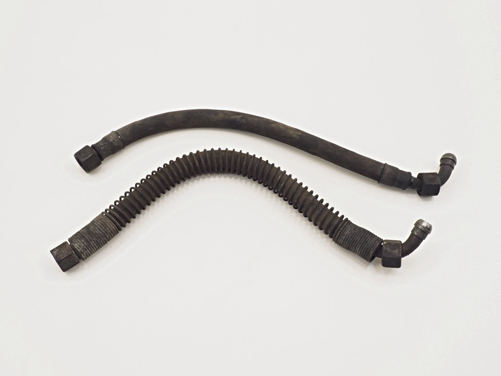 2209971652 - Gearbox cooler line to radiator | 3301